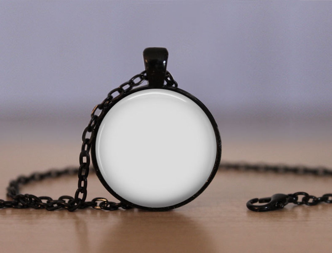 Digital Photo Template for Black Round Pendant Setting With Rolo Chain ...