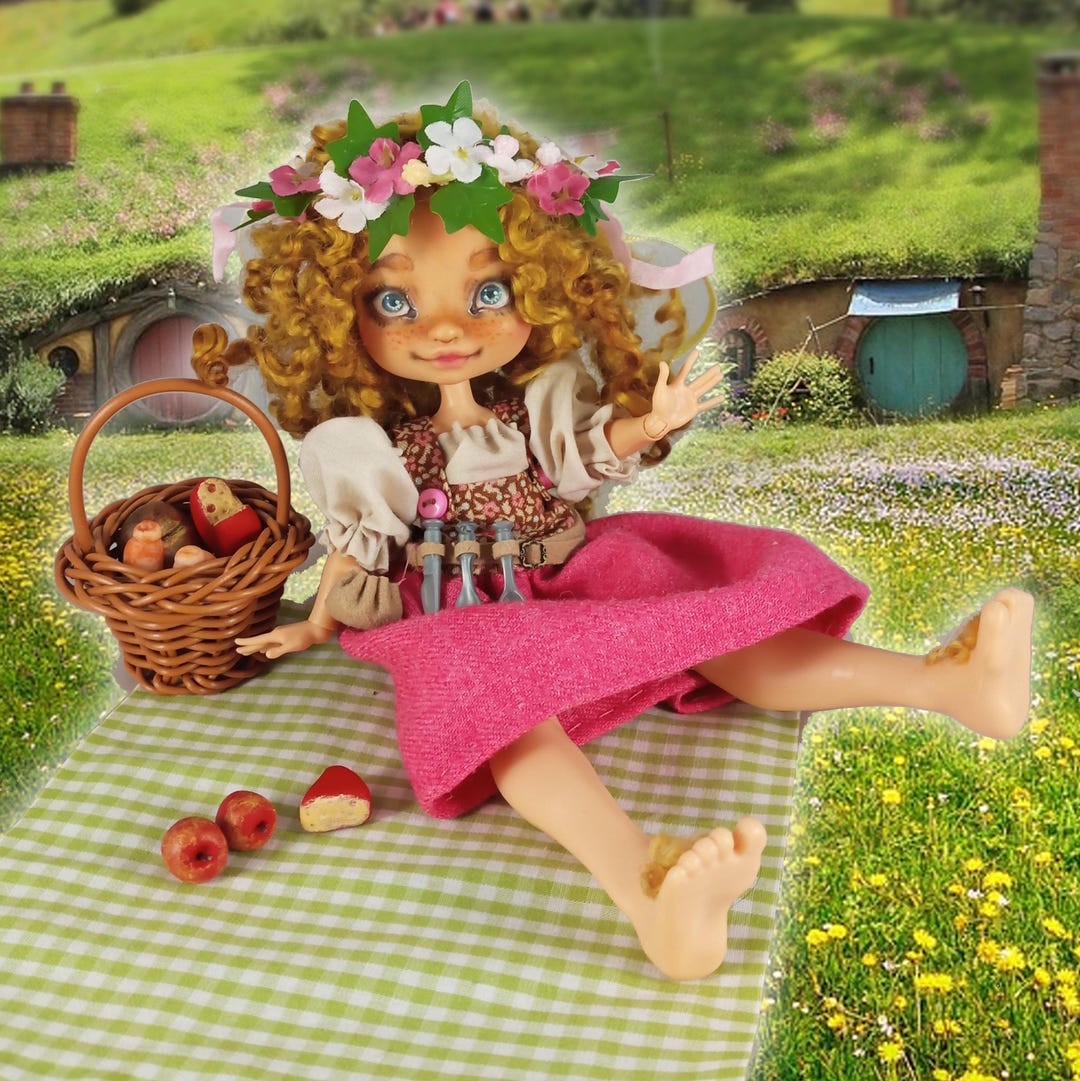 Cave Club Repaint OOAK, Spring Hobbit, Halfling - Etsy
