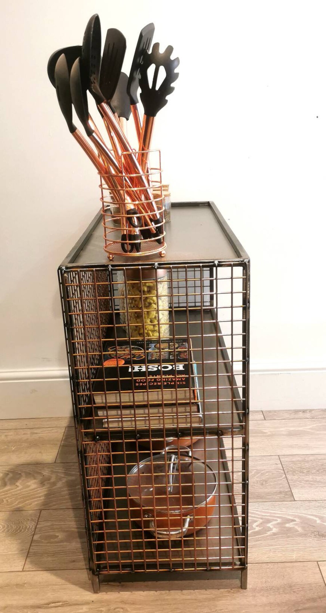Industrial Metal & Wire Mesh Storage Unit | Floor Storage Shelf ...