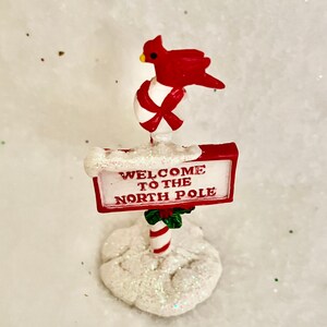 Miniature Peppermint Sign With Cardinal - Christmas Miniatures ...