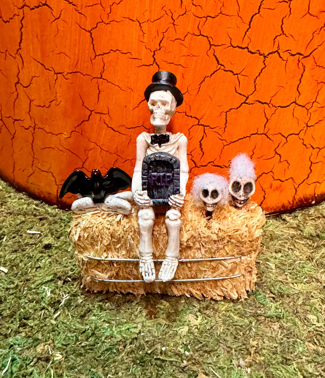 Miniature Skeleton Hand on Hay Bale Bat Skull - Miniature Bat ...