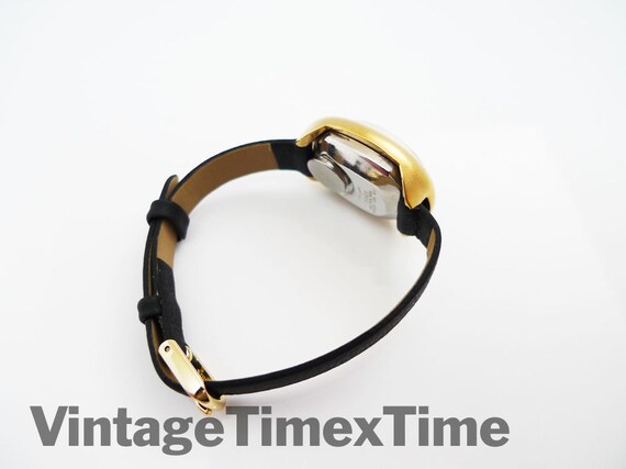 Timex Electronic 1973 Ladies Gold Dial Oval Shaped Ca… - Gem