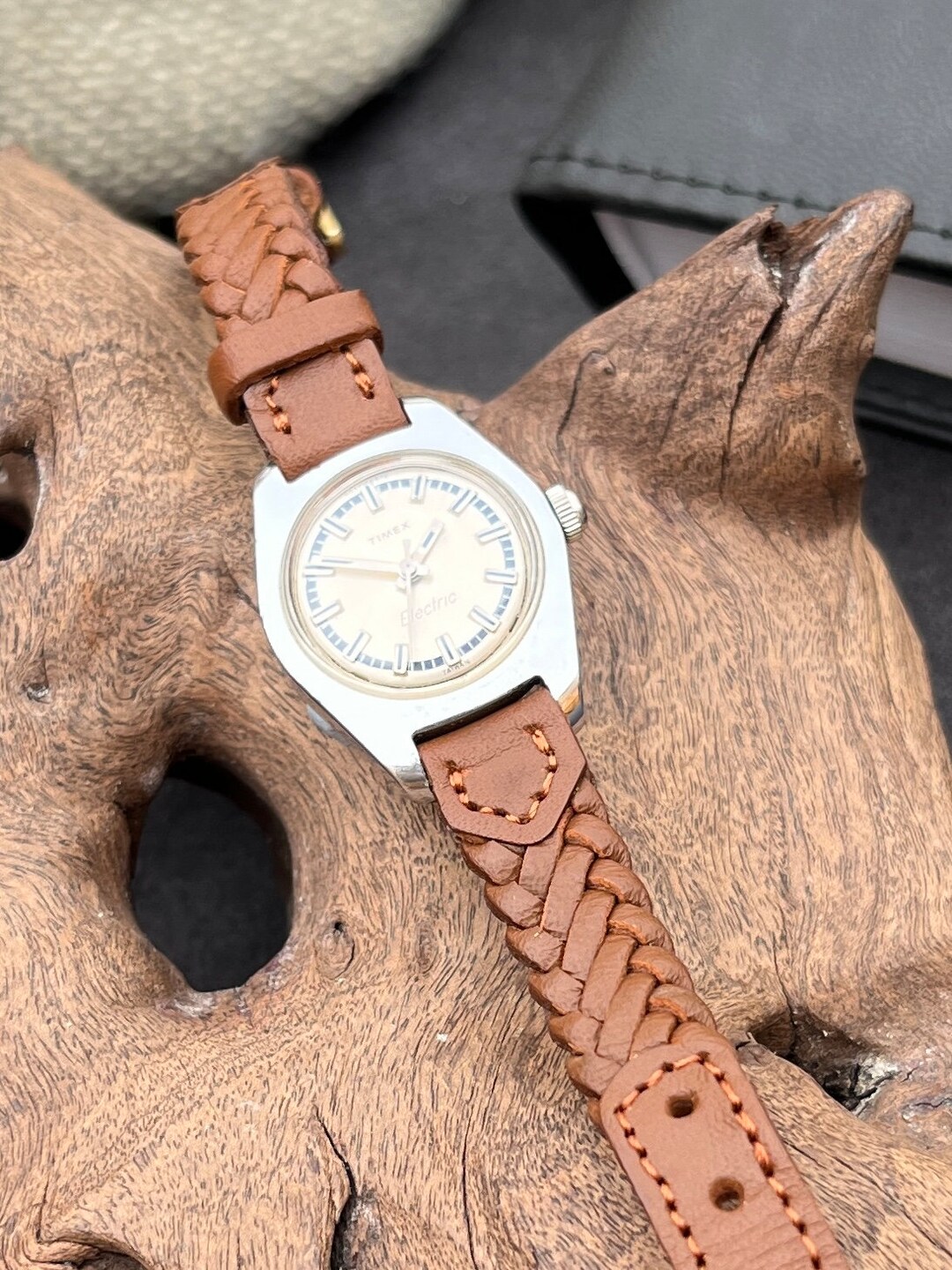 Timex Electric Ladies Watch 1976 With Silver Dial Electronic Movement ...