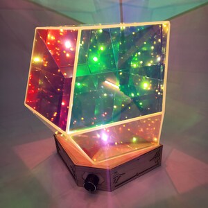 Night Light for Home Decor: Starfield Rhombic Dodecahedron Infinity ...