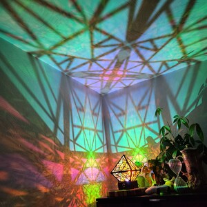 Sacred Geometry Table Lamp: Rainbow LED Desk Lamp Whole Room Light for ...