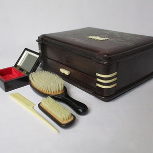 Chinese Vanity Jewellery Box With Mirror | Decorative Lacquered ...