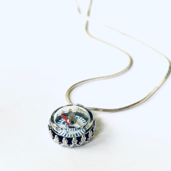Working Compass Necklace for Women - Etsy