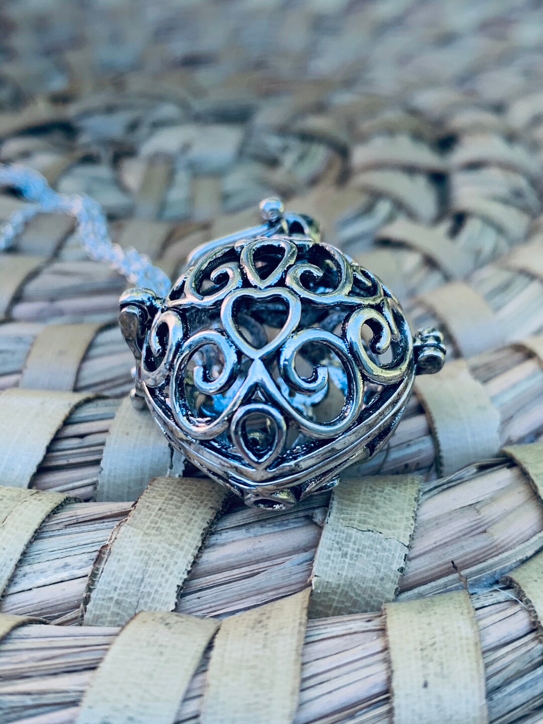 Heart Locket Essential Oil Diffuser Necklace - Aromatherapy Jewelry - Etsy
