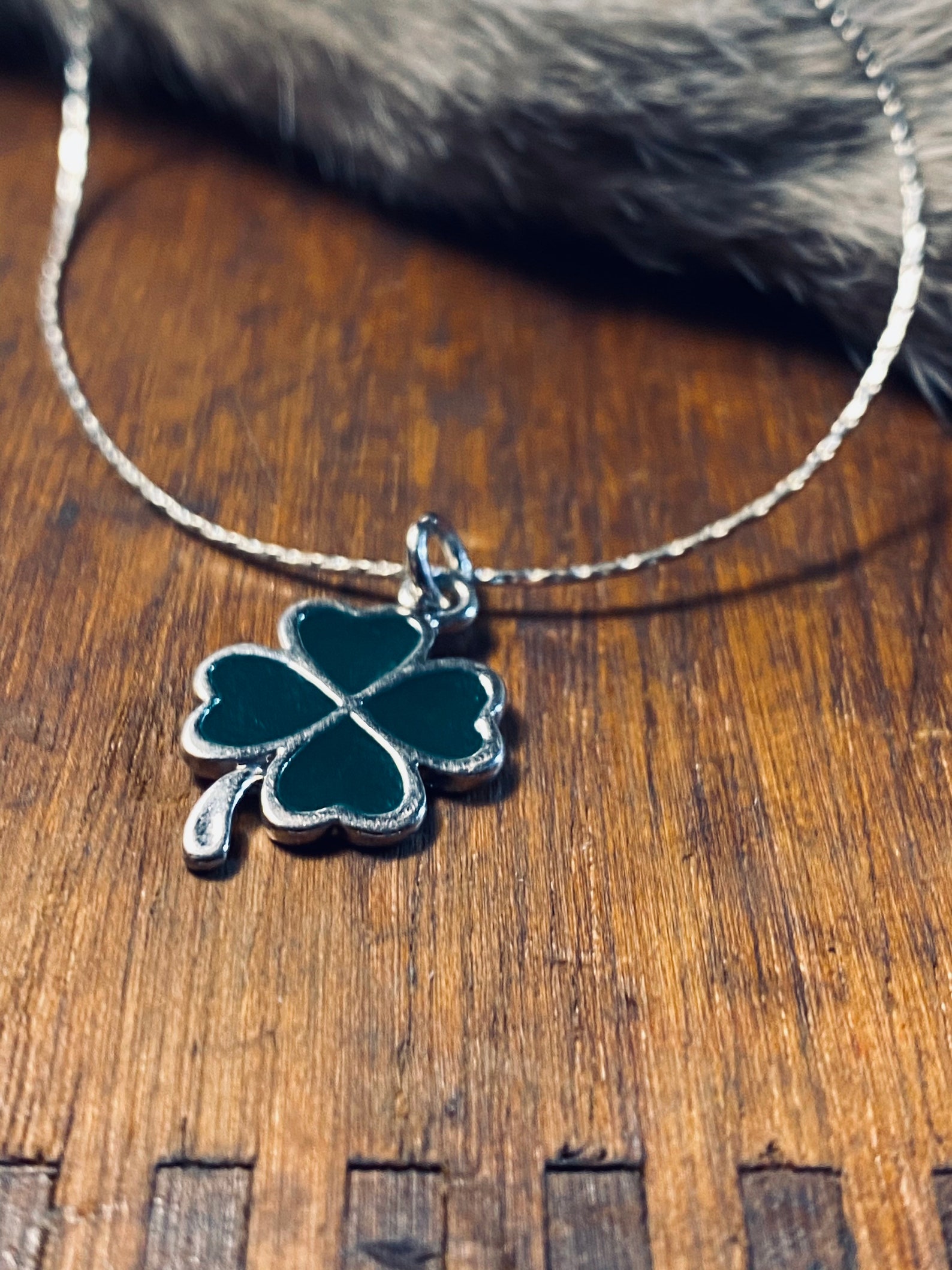 Collar de trébol de cuatro hojas Shamrock Charm Collar de - Etsy España