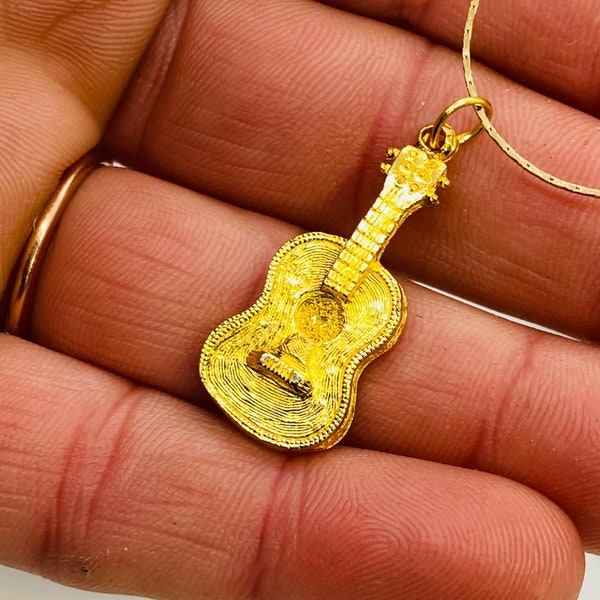 Elvis Necklace - Etsy