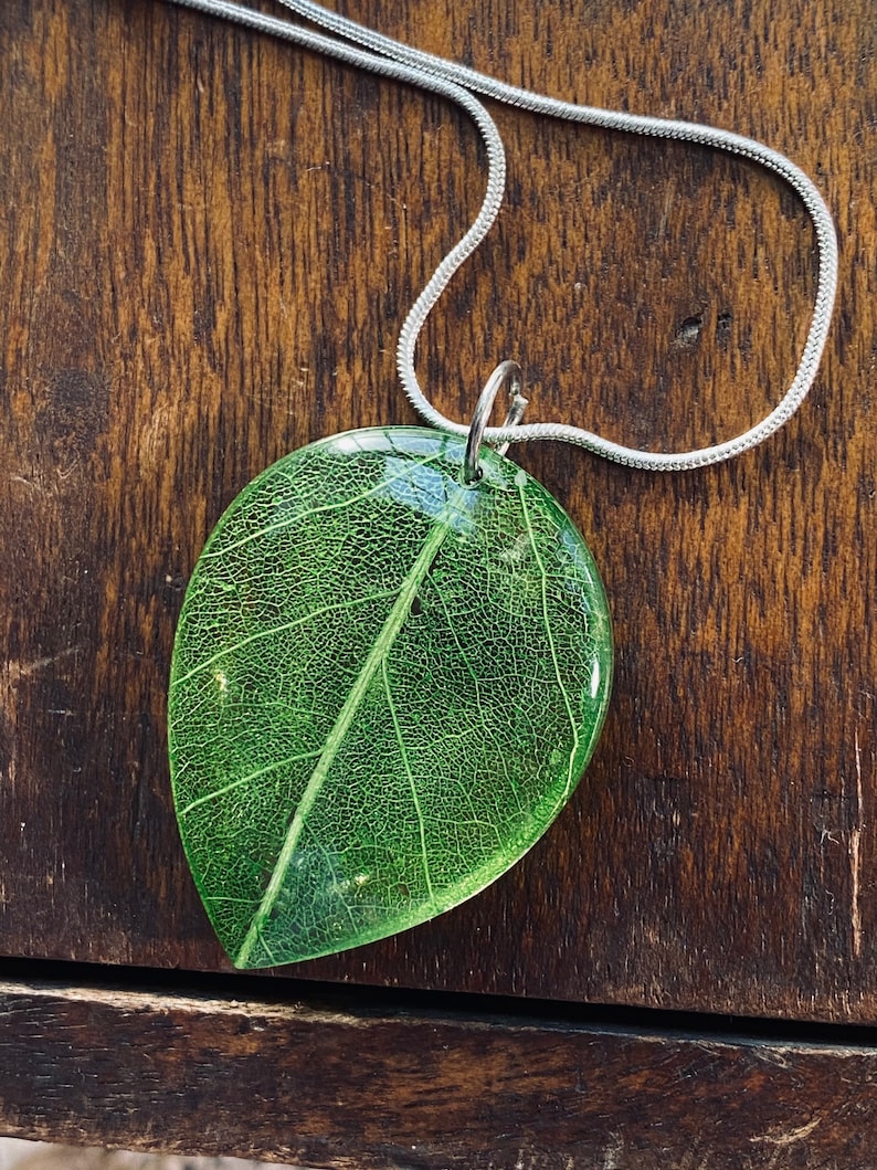Green Leaf Pendant Nature Leaf Necklace Silver Necklace - Etsy