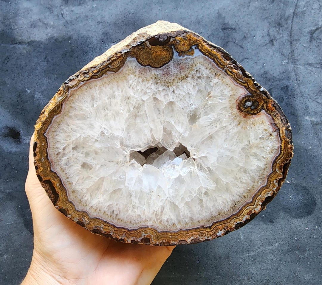 Big Thunder Egg, Geode, Crystal Geode, الديكور, Home Decor, 装飾 ...