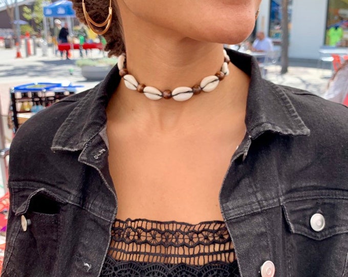 Handmade African Cowrie Shell Choker - Etsy