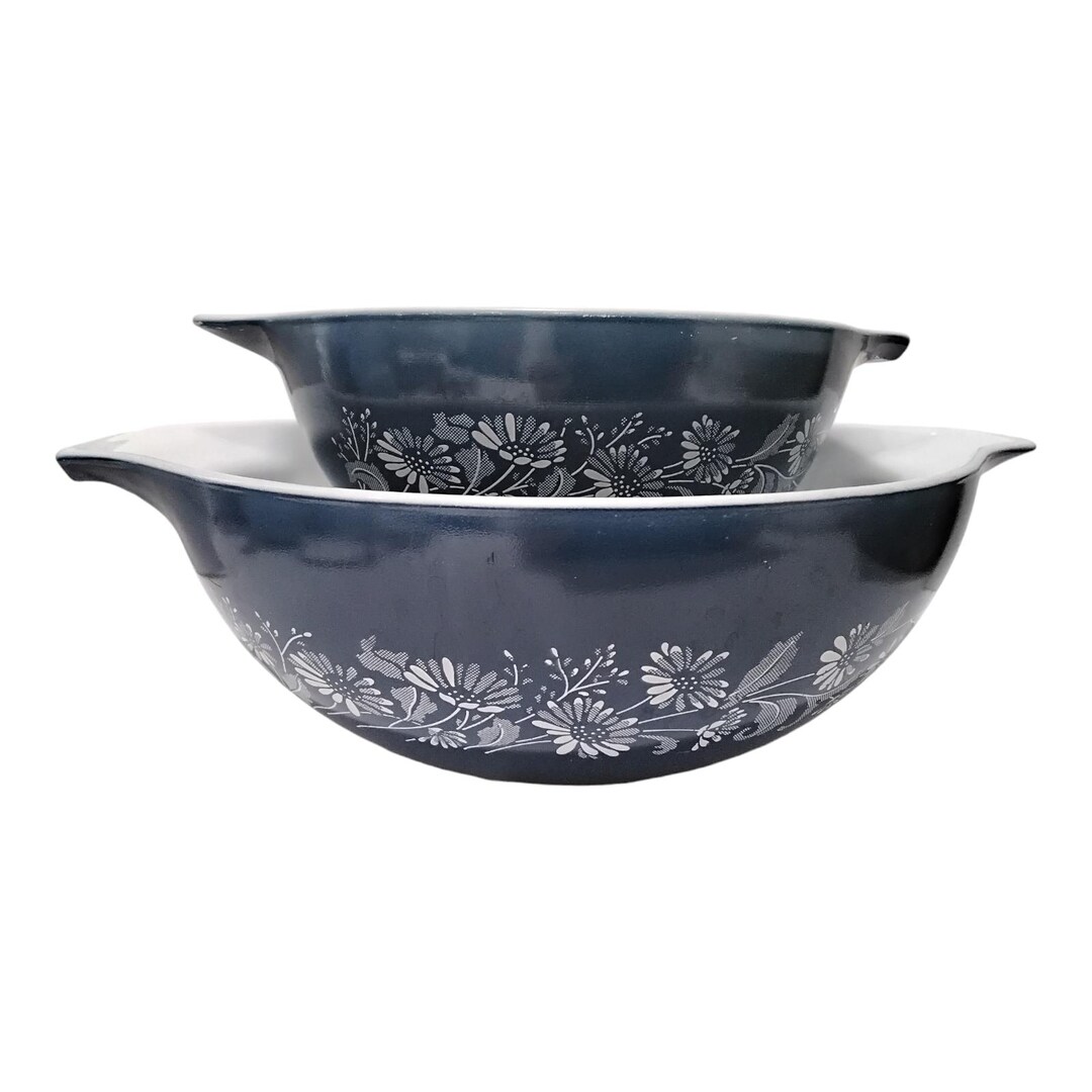 Vintage Corning Pyrex Set of 2 Nesting Cinderella Style Mixing Bowls ...