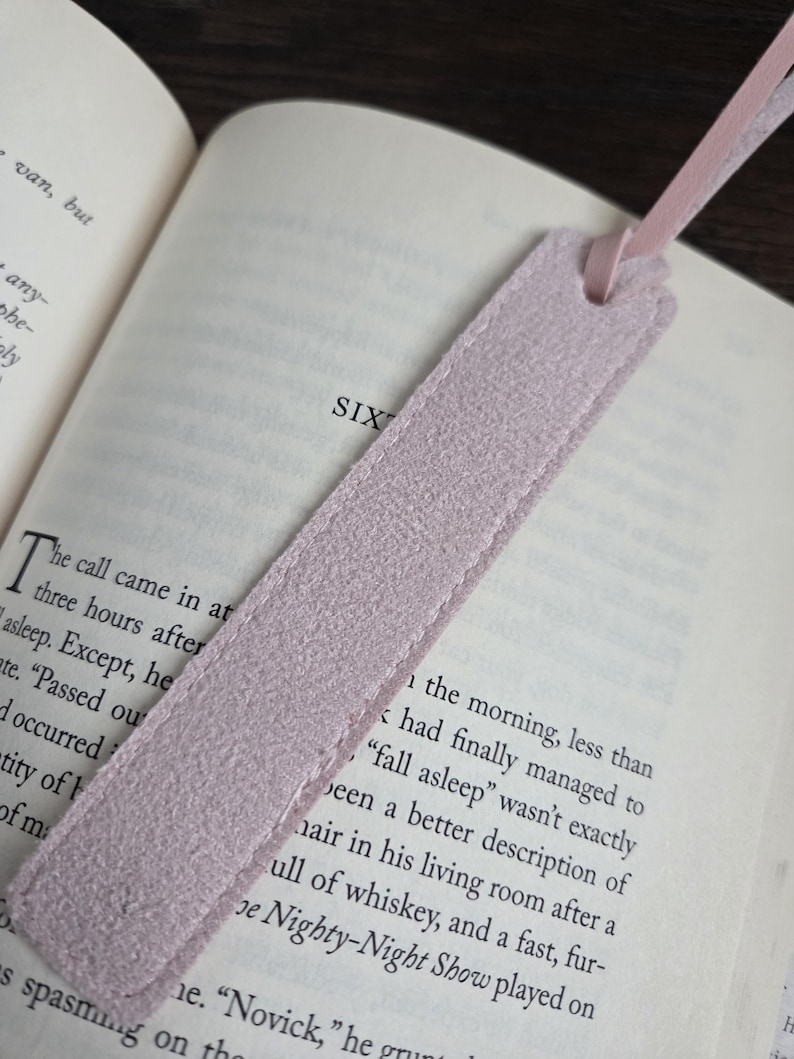 Personalized Leather Bookmark, Custom Name Bookmark, Gift for Readers ...