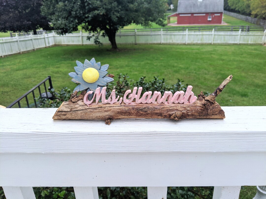 Personalized Wood Desk Name Sign Name Plate Wood Blue Flower Pink Wood ...