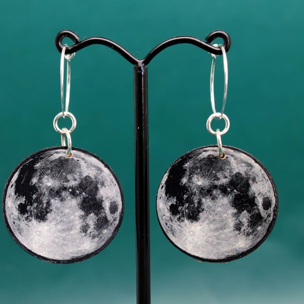 Full Moon Brooch Made in Wood - Etsy