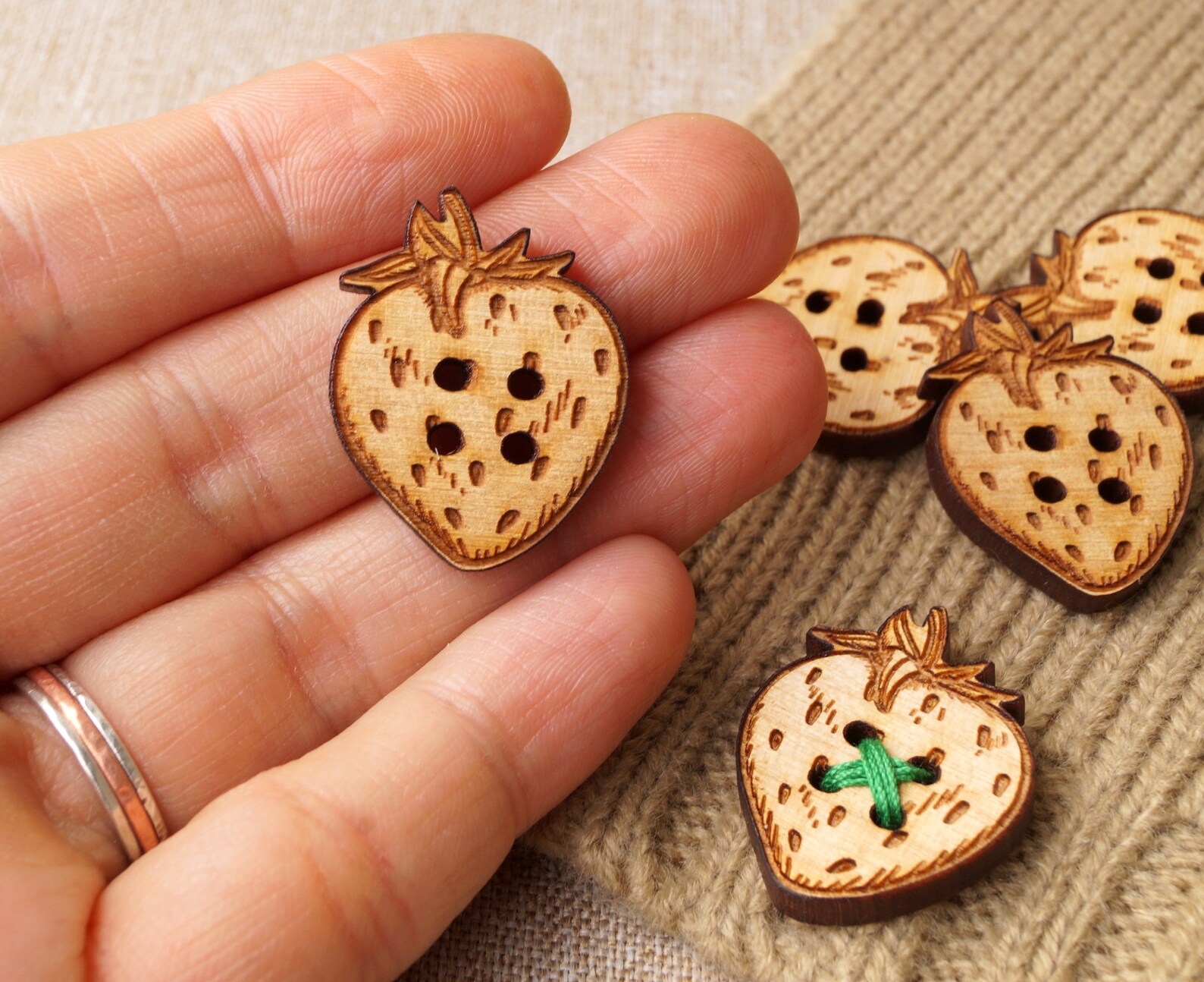 Strawberry Buttons Wooden Buttons Buttons for Knitted and | Etsy