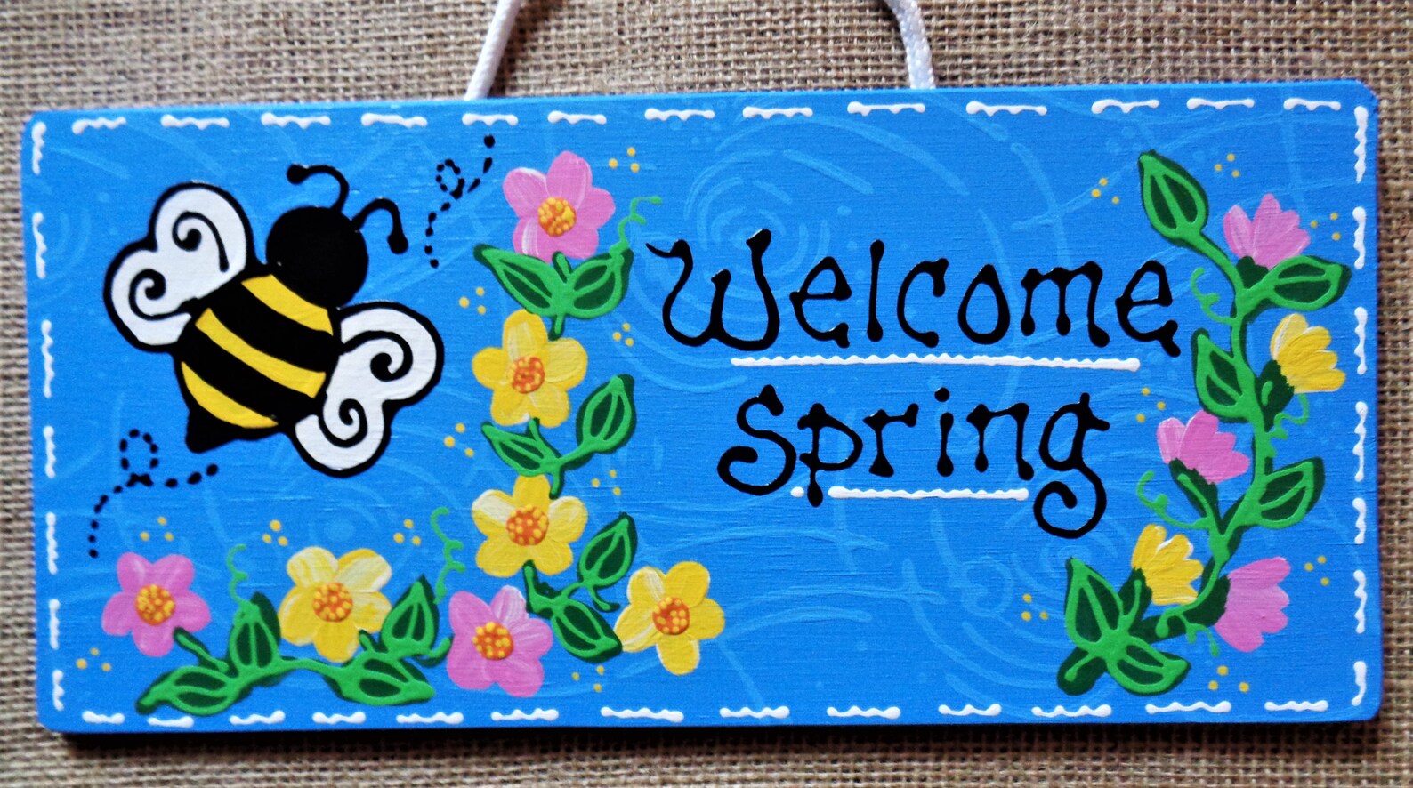 WELCOME SPRING Bumblebee Floral Sign Wall Door Hanger Plaque Holiday ...
