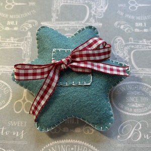 A Handmade Felt Tree Topper - Etsy