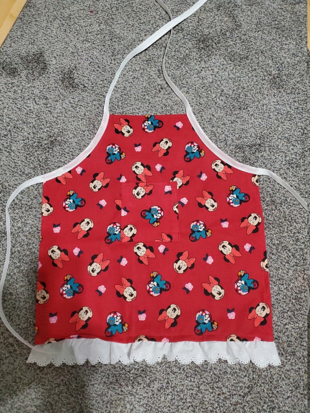 Minnie Mouse Apron - Etsy
