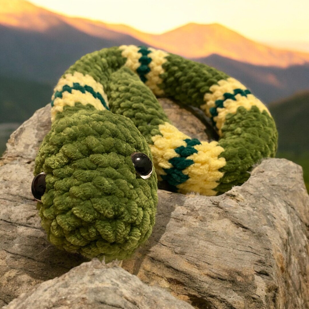 Green Handmade Crochet Snake, Amigurumi Snake, Handmade Reptile Plushie ...