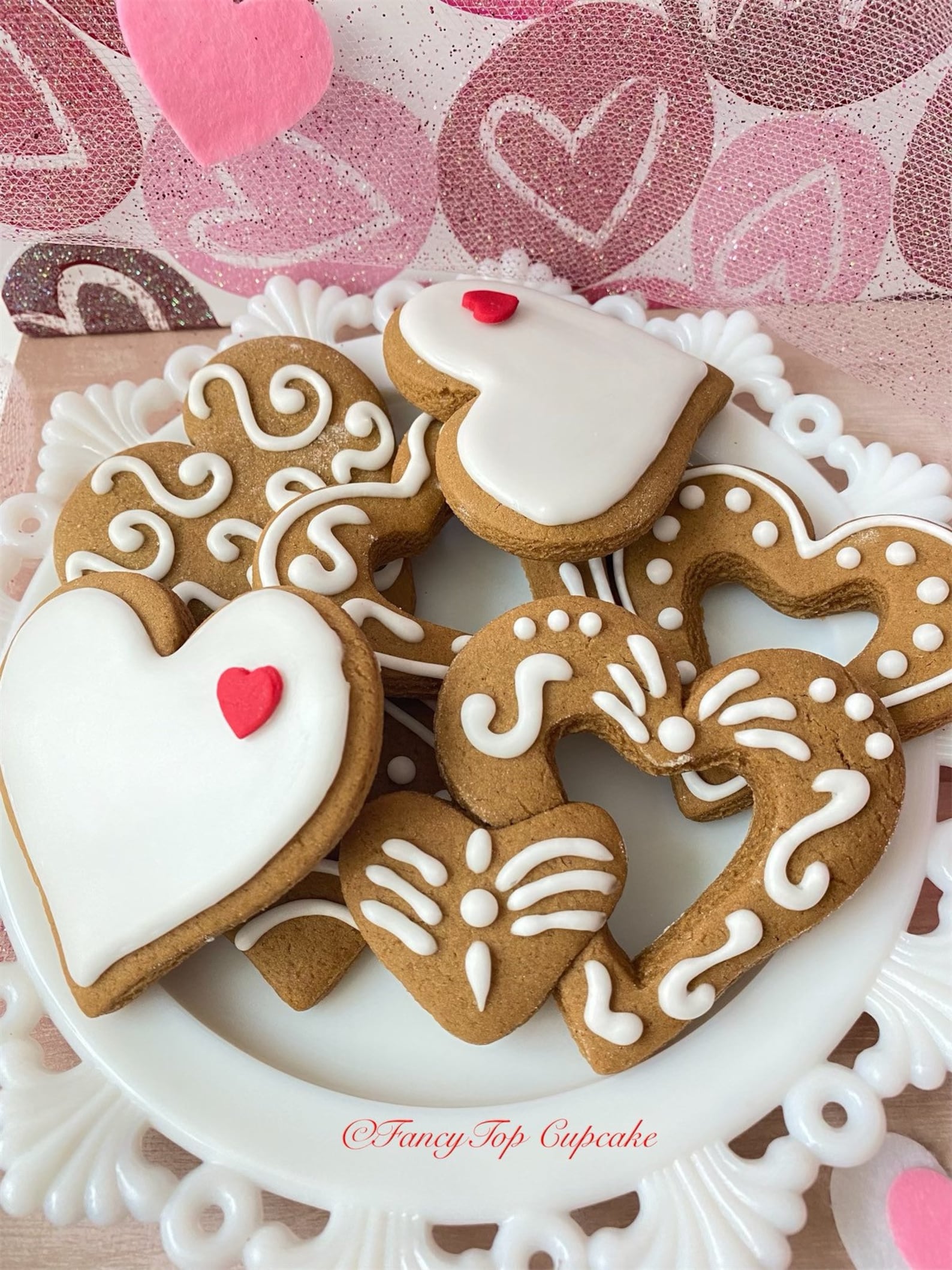 Gingerbread Valentine (qty.10) MADE TO ORDER... Homemade Edibles by ...