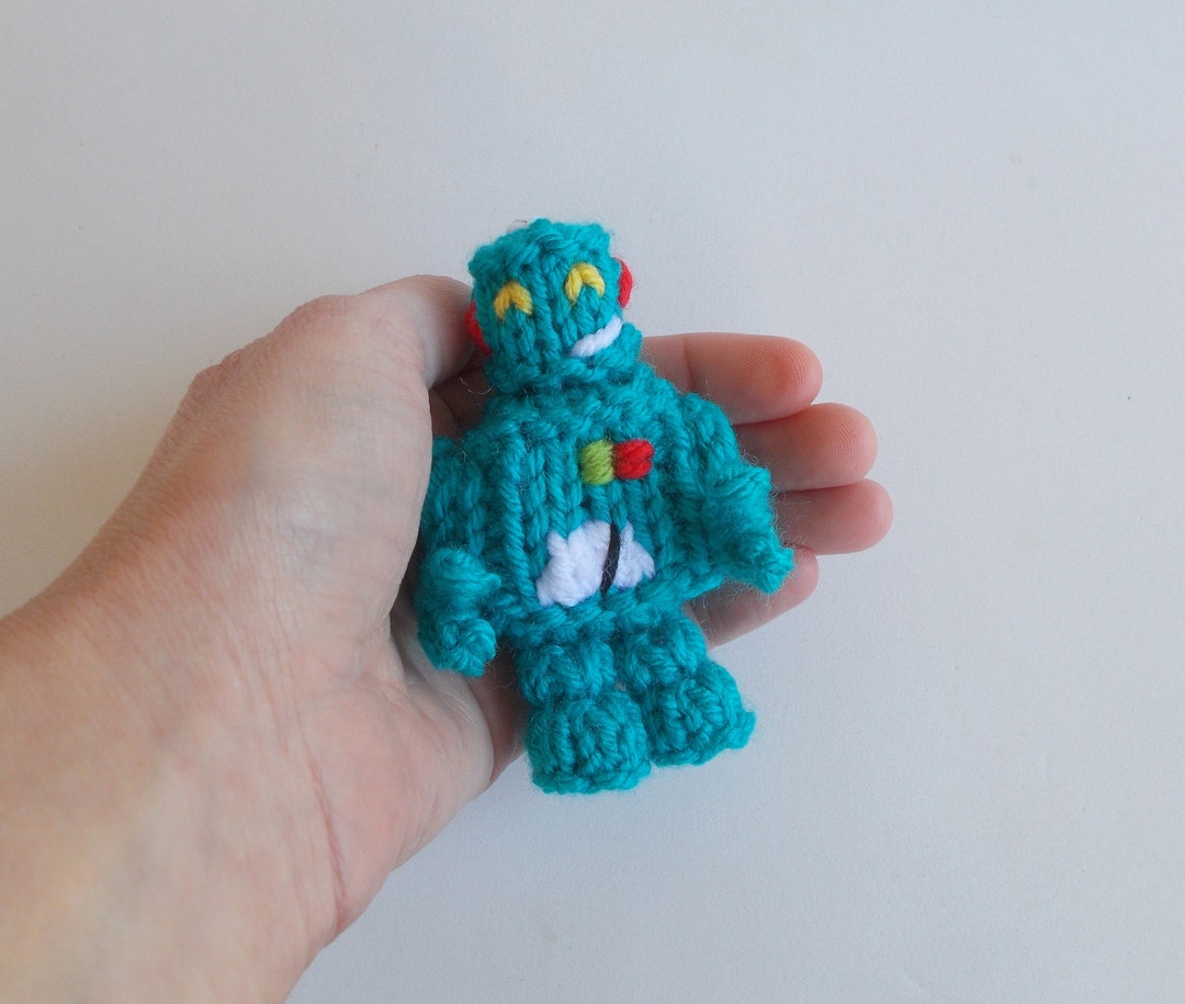 Mini Robot Knitted Soft Ornament - Unique Soft Ornament - Scifi Gift ...