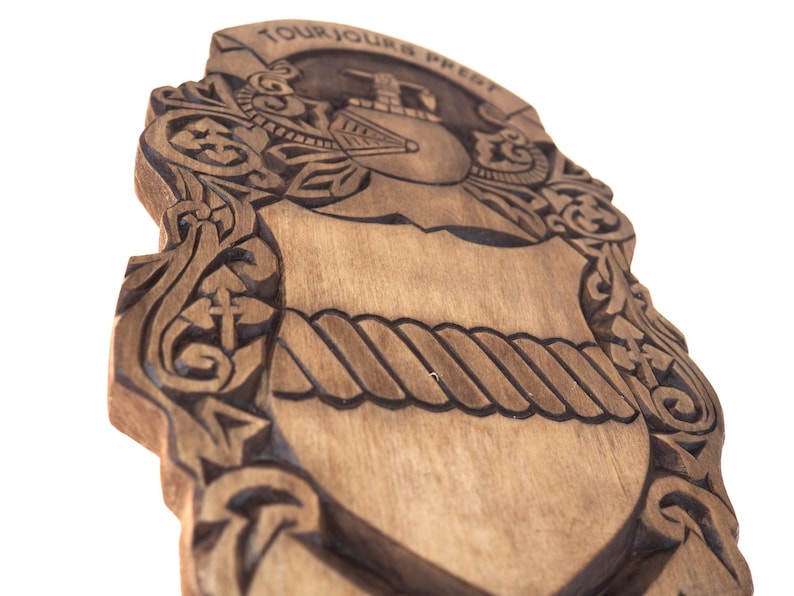 Pearson Personalized Family Crest Hand Carved Coat of Arms | Etsy