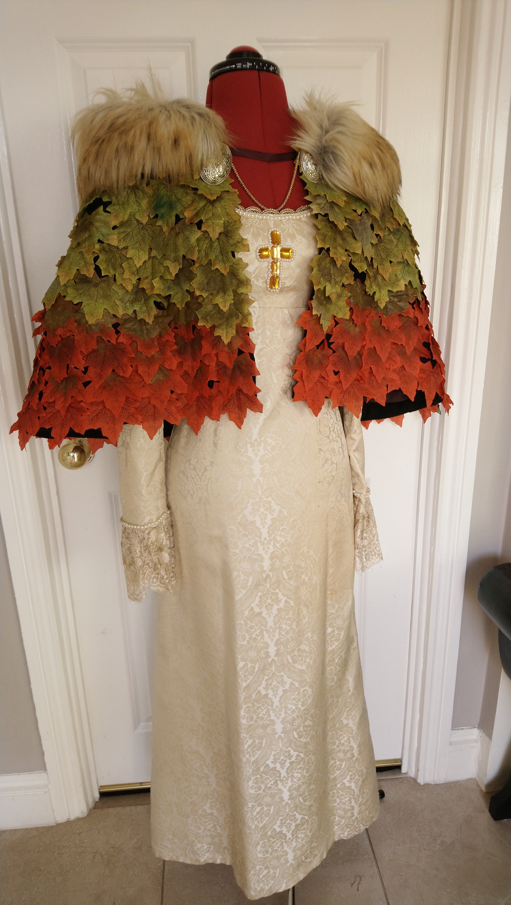 Celtic/viking Inspired Leaf Cape - Etsy