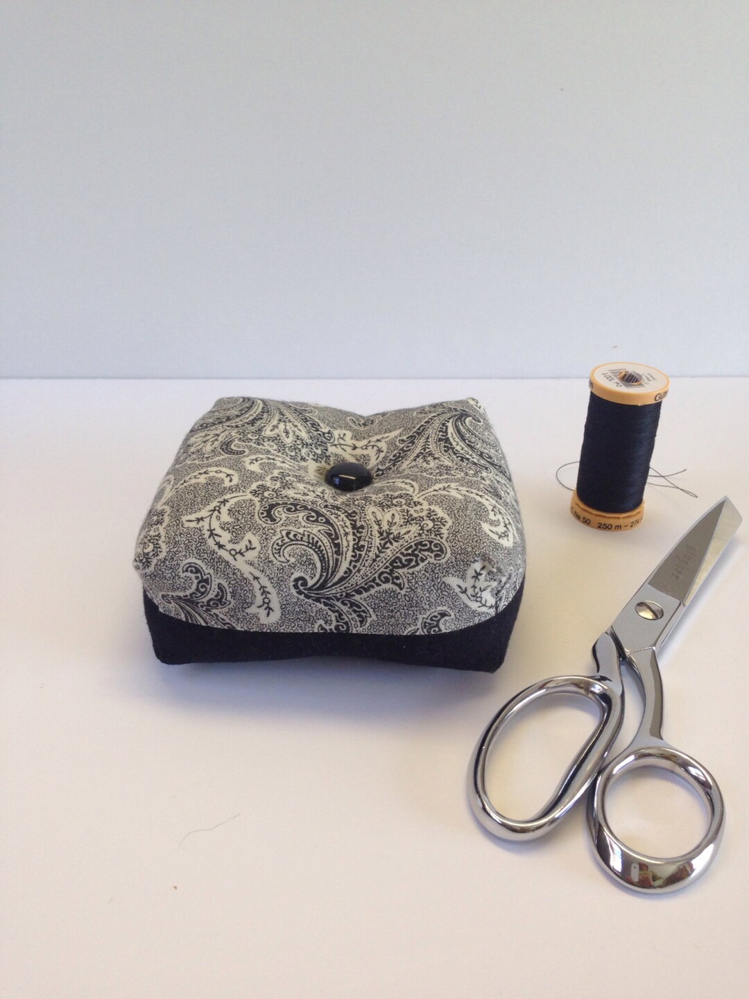 Square Pin Cushion, Box Shaped Pincushion, Pin Holder, Black Square ...