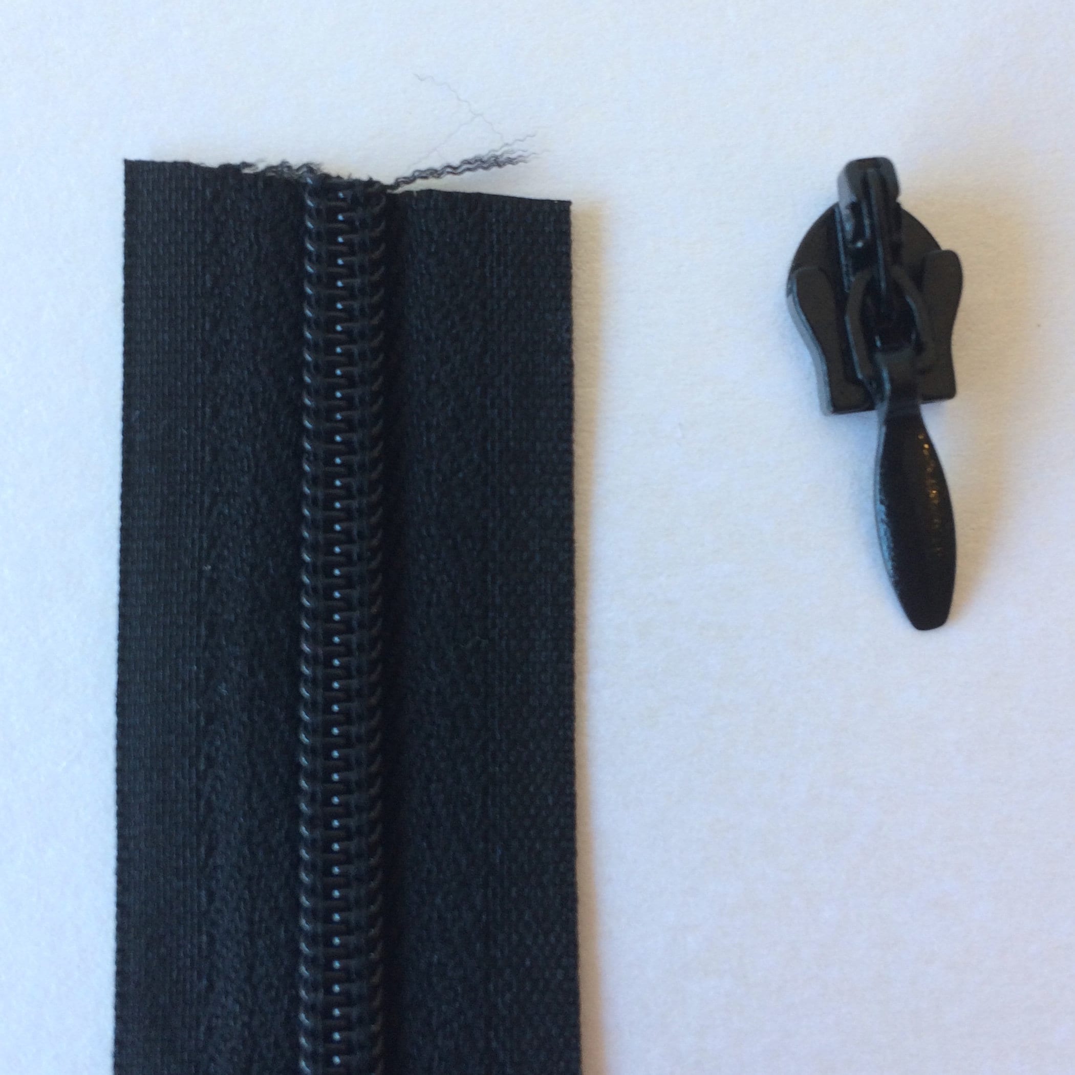 Continuous Invisible Zip Roll Size 3 | Concealed Zipper Tape by the ...