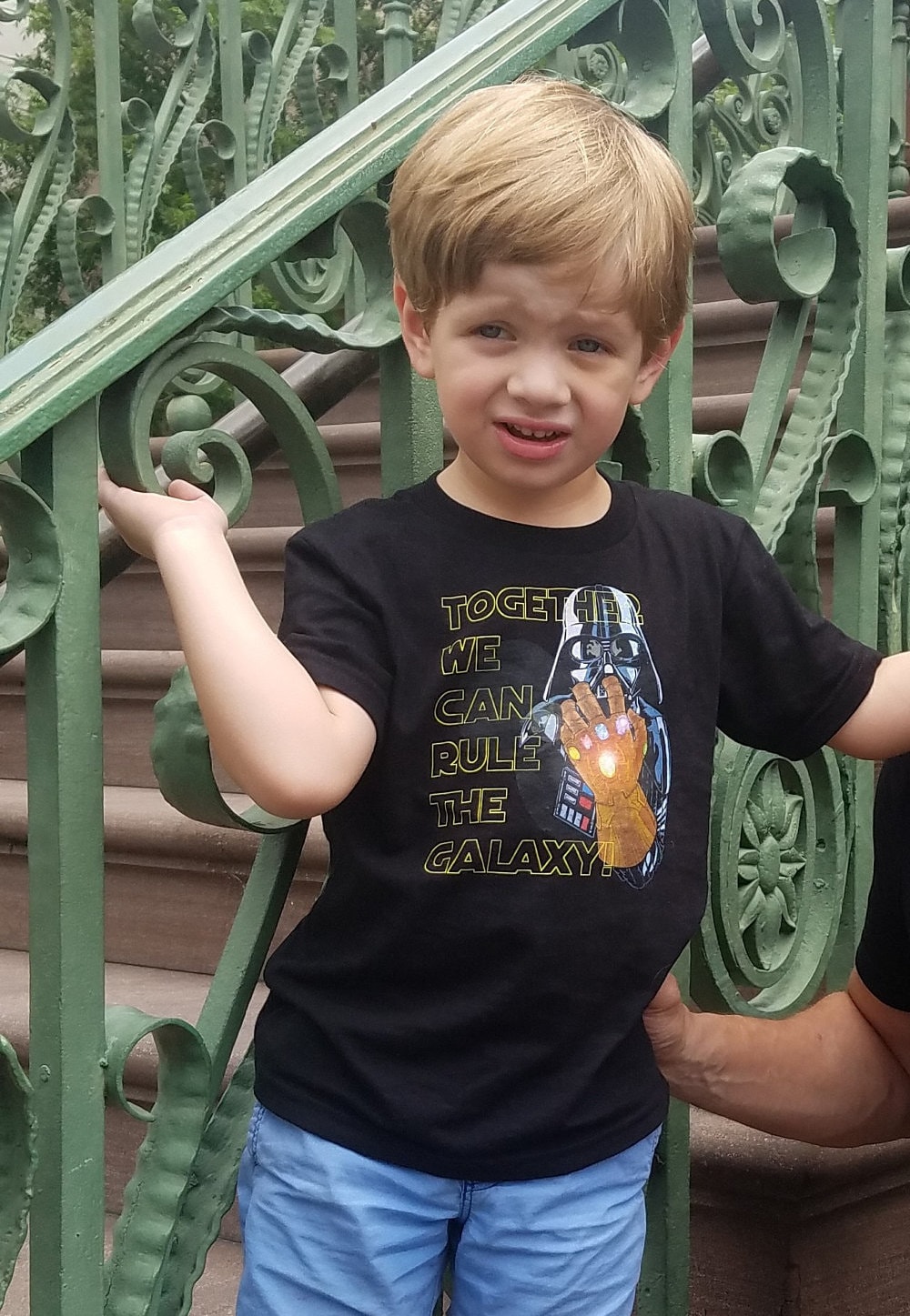 Darth Vader Wears the Infinity Gauntlet Toddler T-shirt - Etsy