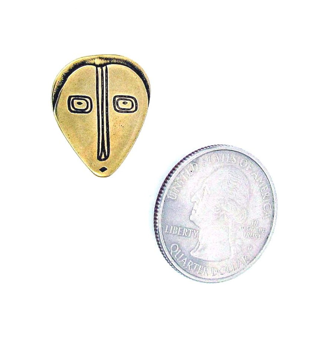 Face Motif Metal Shank Button, a Simple Heart Shaped Design of a Human ...