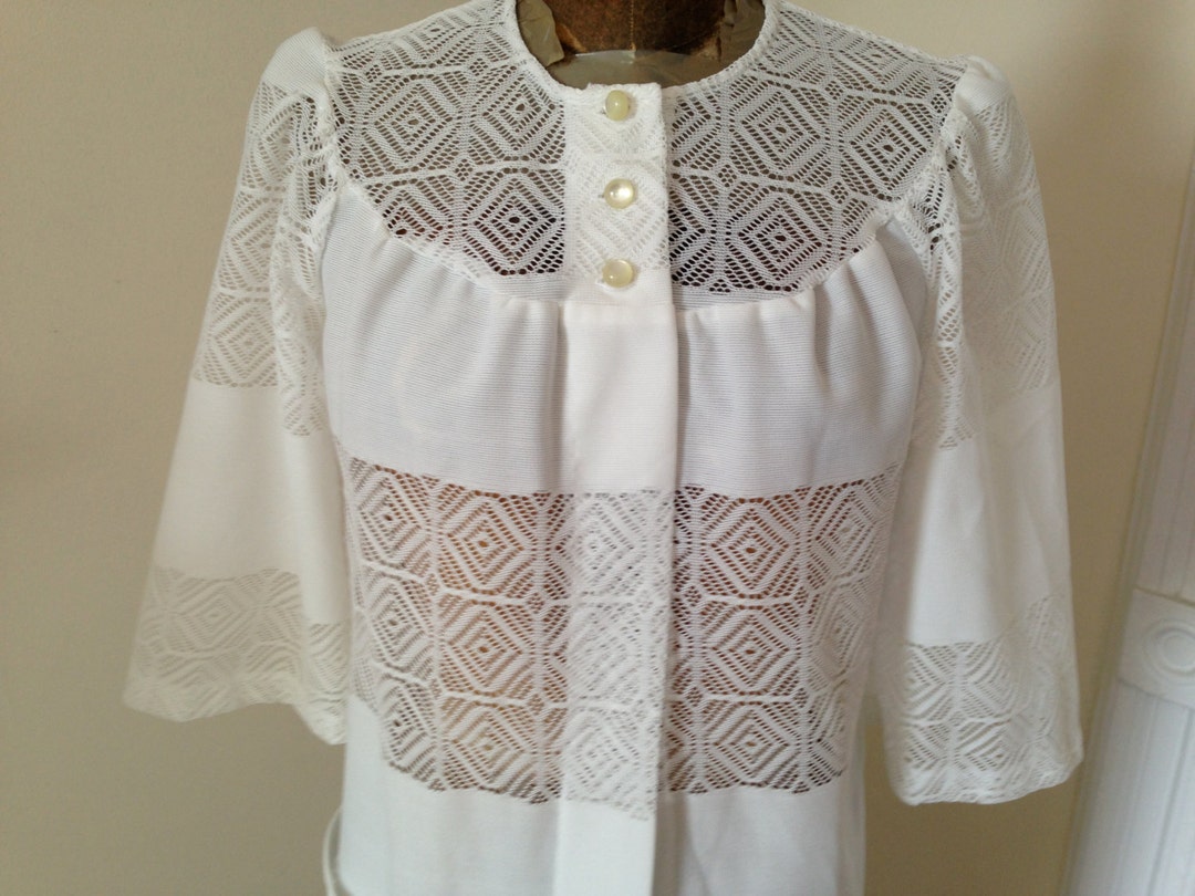 BEACH Dress Lounge Robe WHITE Rose Marie Decorative Lace Size Medium ...
