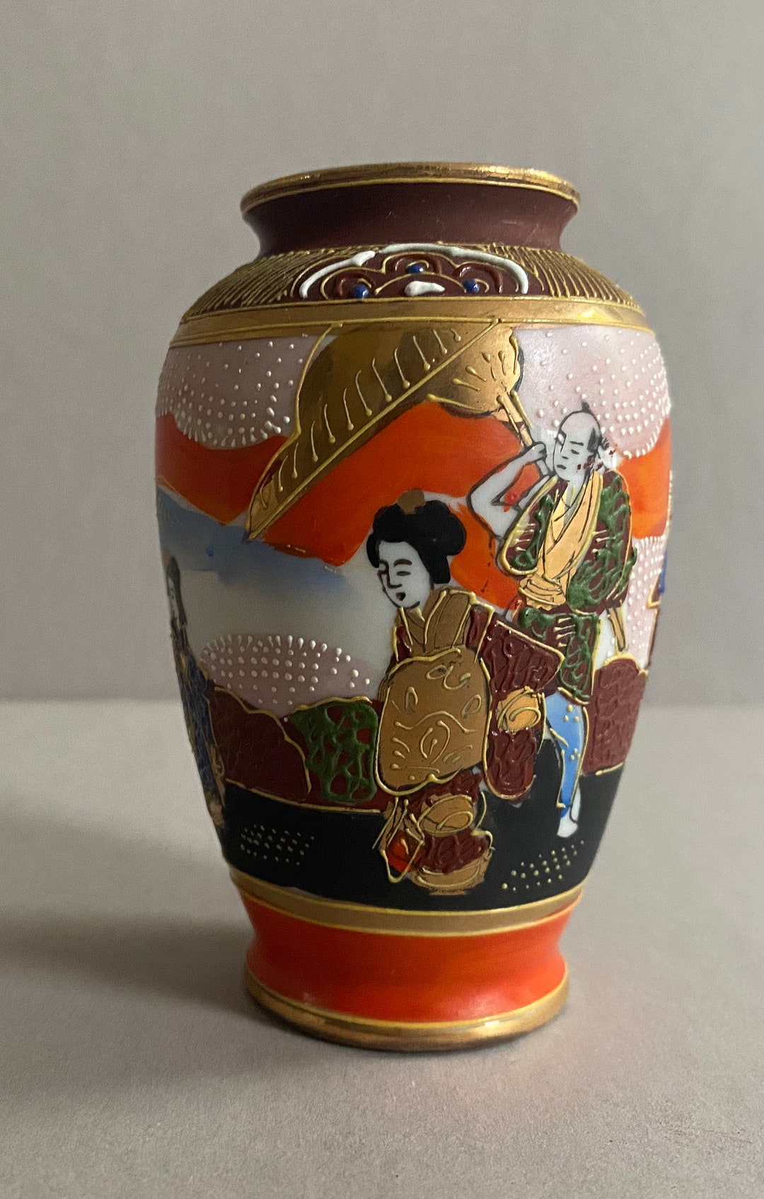 SATSUMA Vase Petite Orange Brown Blue Gold Women Man Fanning Ocean View ...