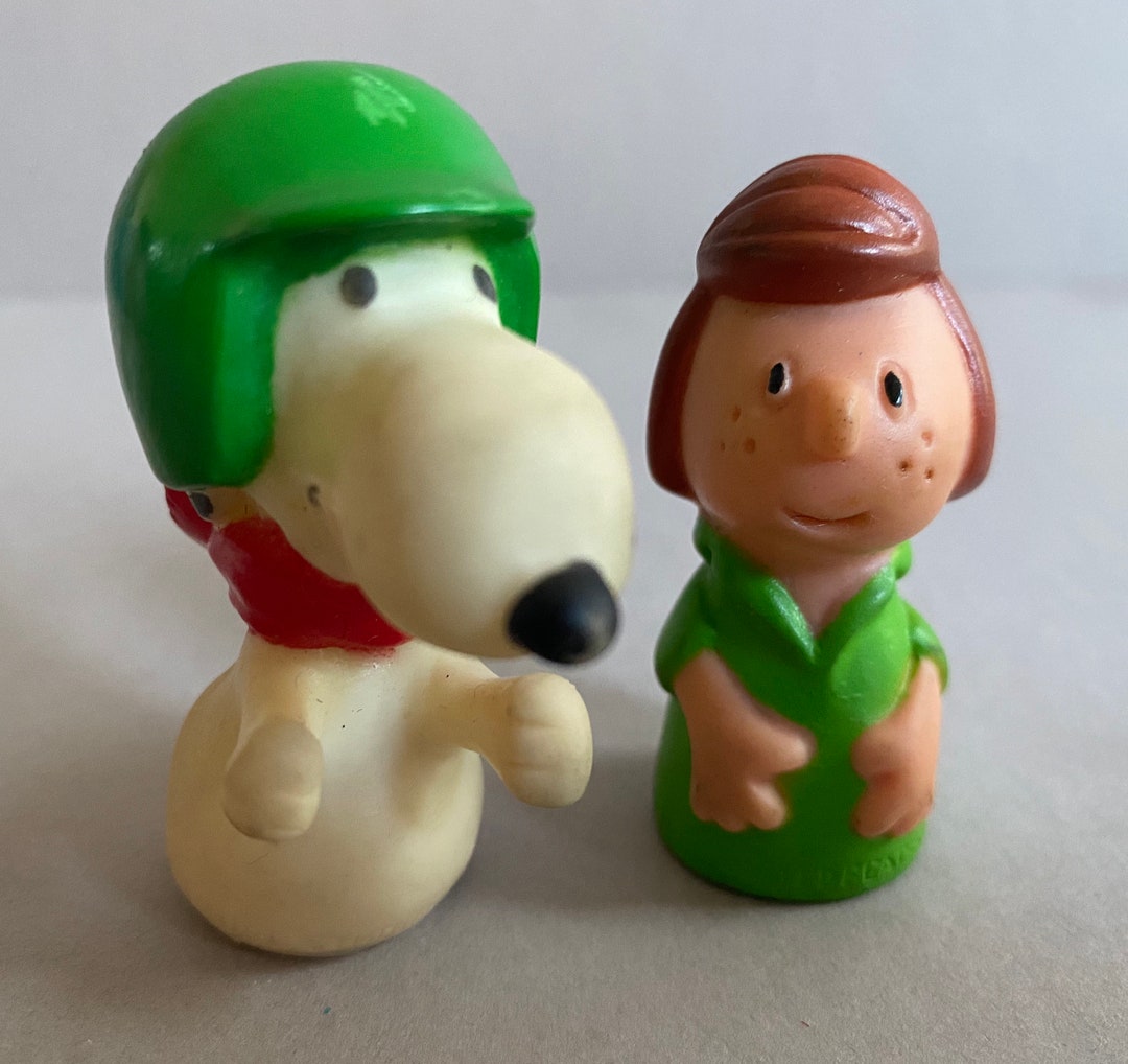 PEANUTS Snoopy and Peppermint Patty Charles M. Schulz Made in Hong Kong ...