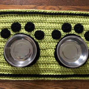 Crochet PATTERN - Paw Prints Pet Bowl Mat, Pet Placemat Paw Prints ...