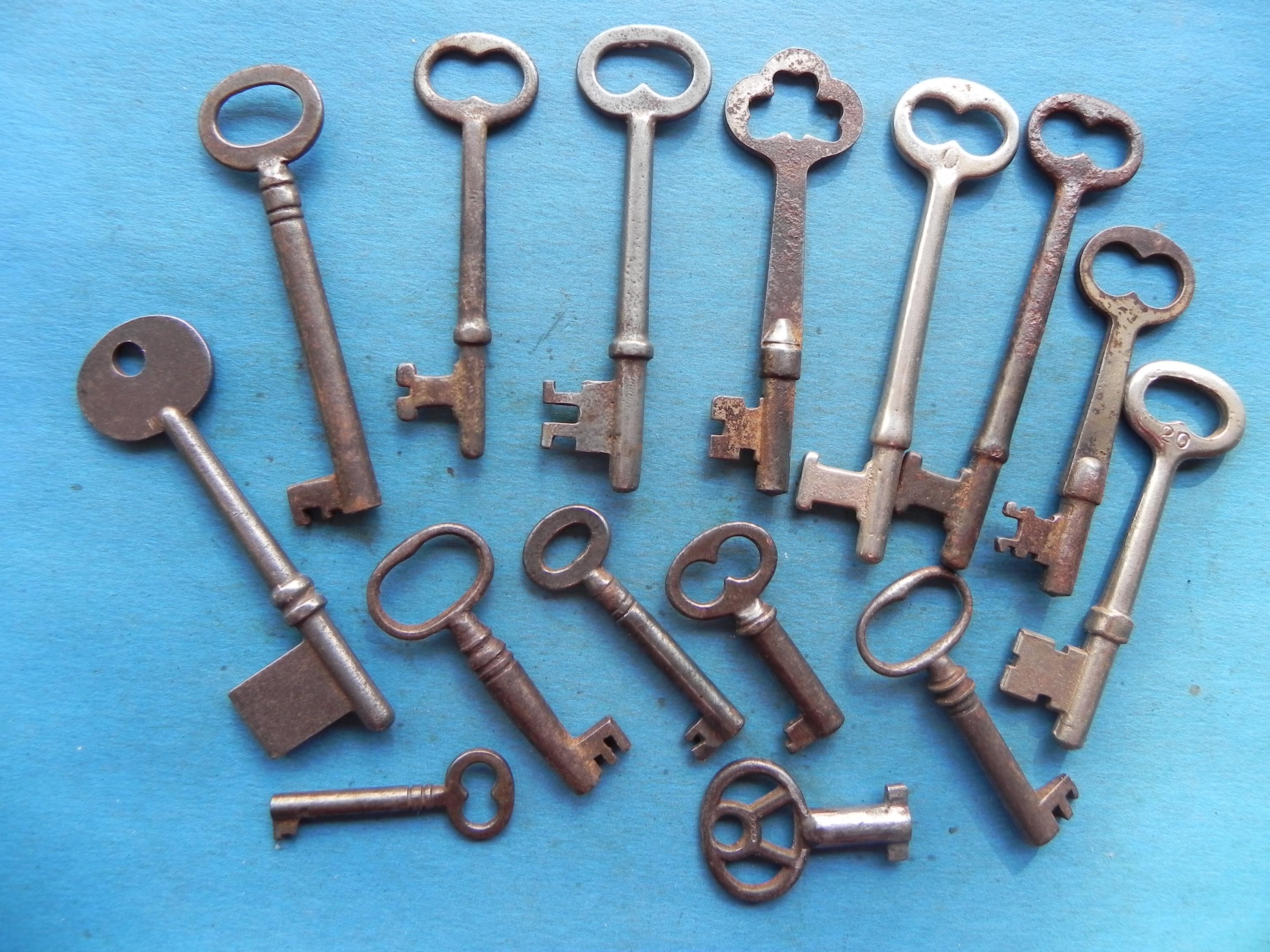 15 Antique Skeleton, Cabinet, Lock Keys. Old & Original. - Etsy