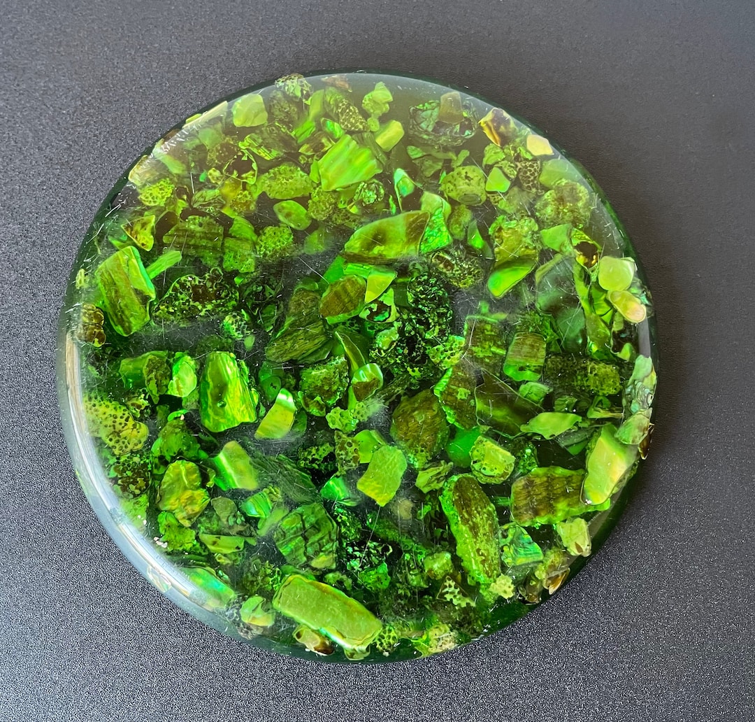Vintage Green Resin and Shell Trivet - Etsy
