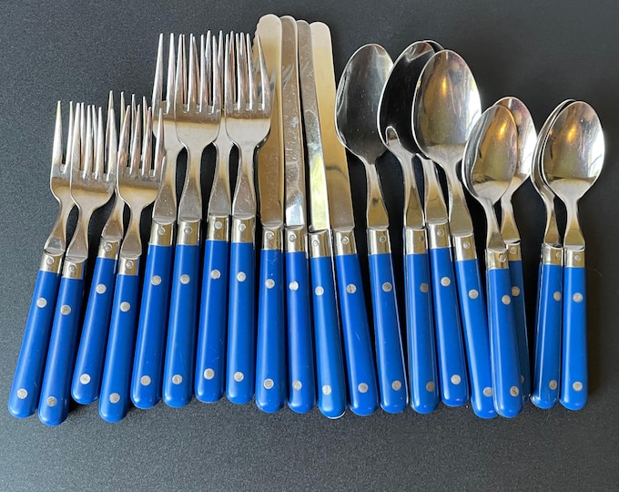 Vintage Le Prix Flatware Set, Stainless With Blue Plastic Handles - Etsy