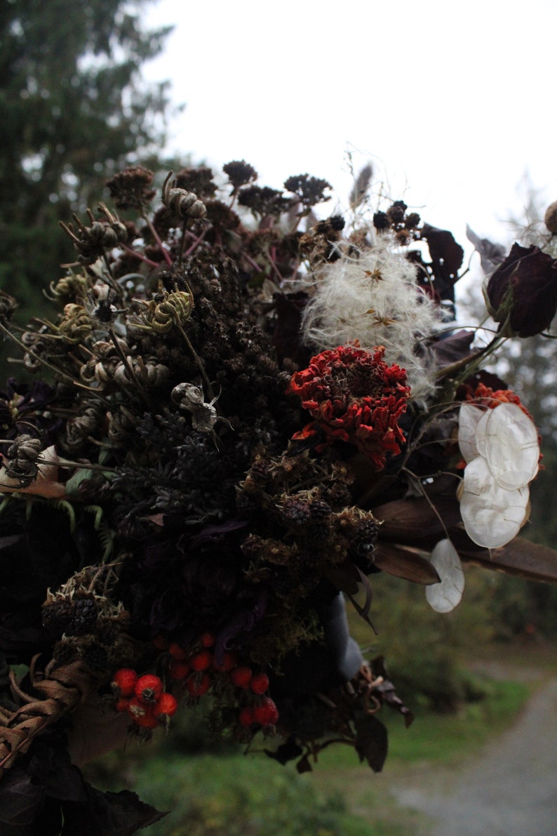 Bridesmaid Wisp Bouquet Dried Flower Bouquet Purple Bouquet - Etsy