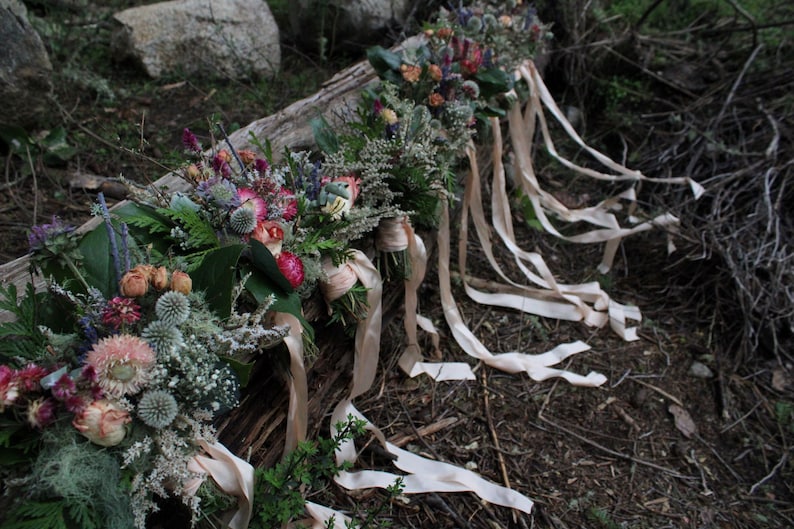 Bridesmaid Wisp Bouquet Dried Flower Bouquet Thistle - Etsy