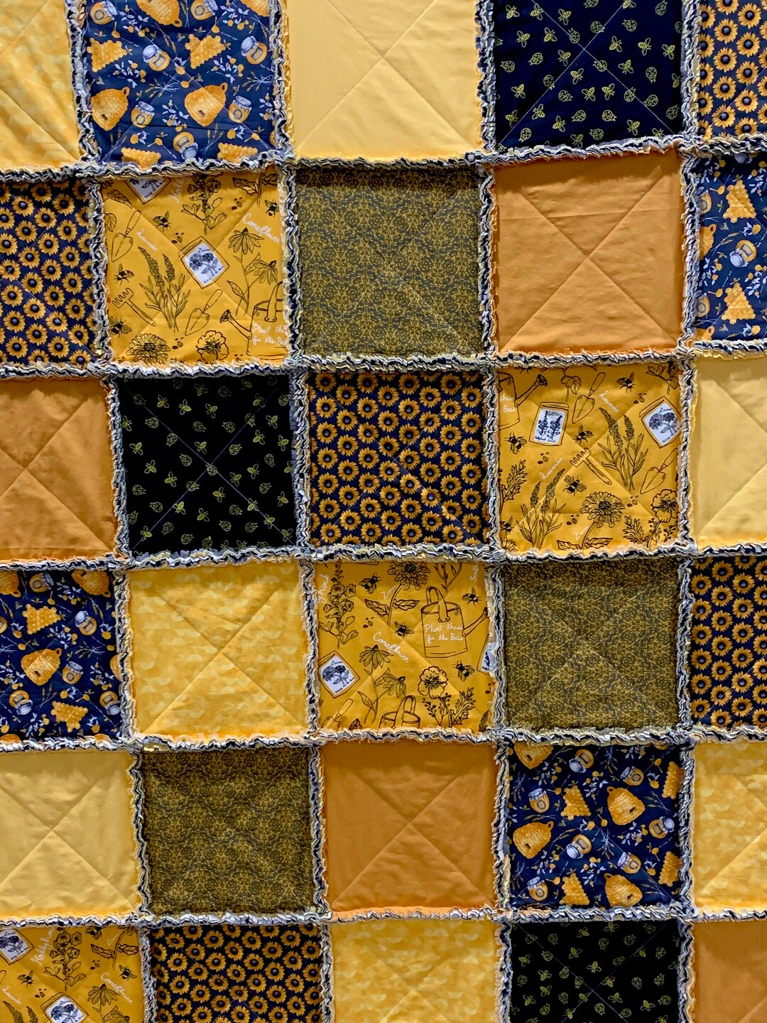 Yellow, Black and Gray Sunflowers and Honey Bee Theme Rag Quilt 55 X 64 ...