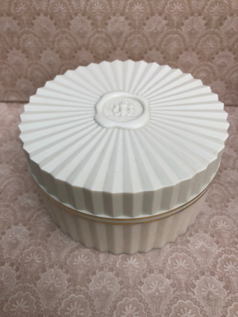1980s Large Vintage, Giorgio Beverly Hills, Extraordinary Dusting ...