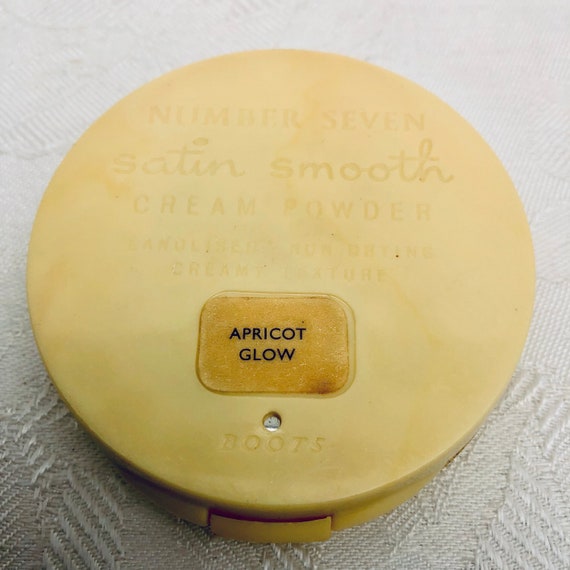 1960s Vintage Boots Number Seven Face Powder, Cellulo… - Gem