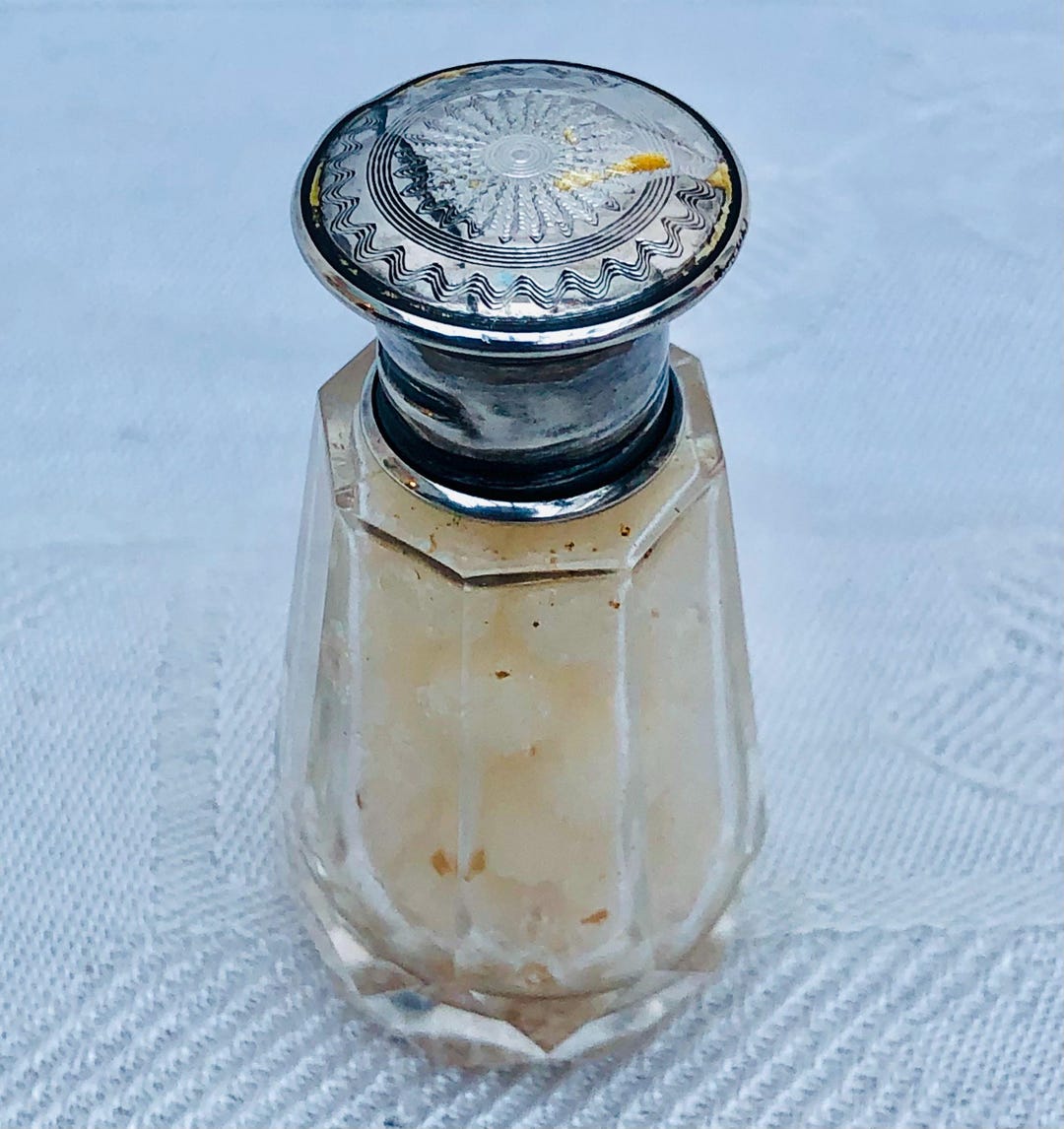 Antique Smelling Salts, Sterling Silver Hallmarked Birmingham 1922 Lid ...
