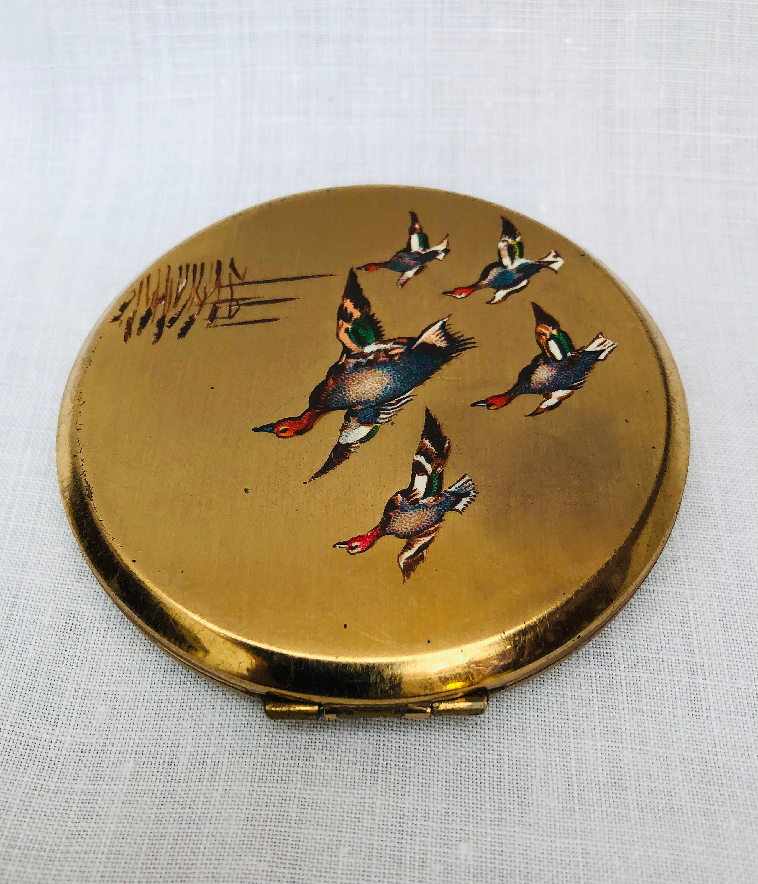 Stratton Compact 1950s Stylish Midcentury, Decorative Lid, Oriental ...