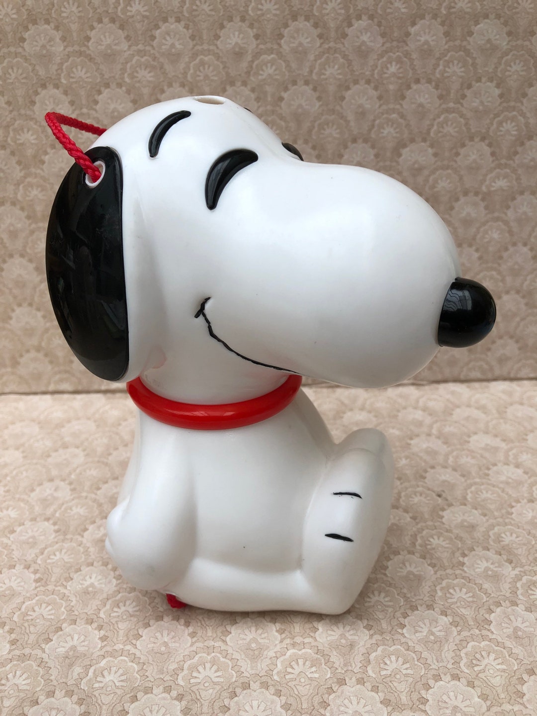1970s Collectable Snoopy Peanuts Character Novelty String Container ...