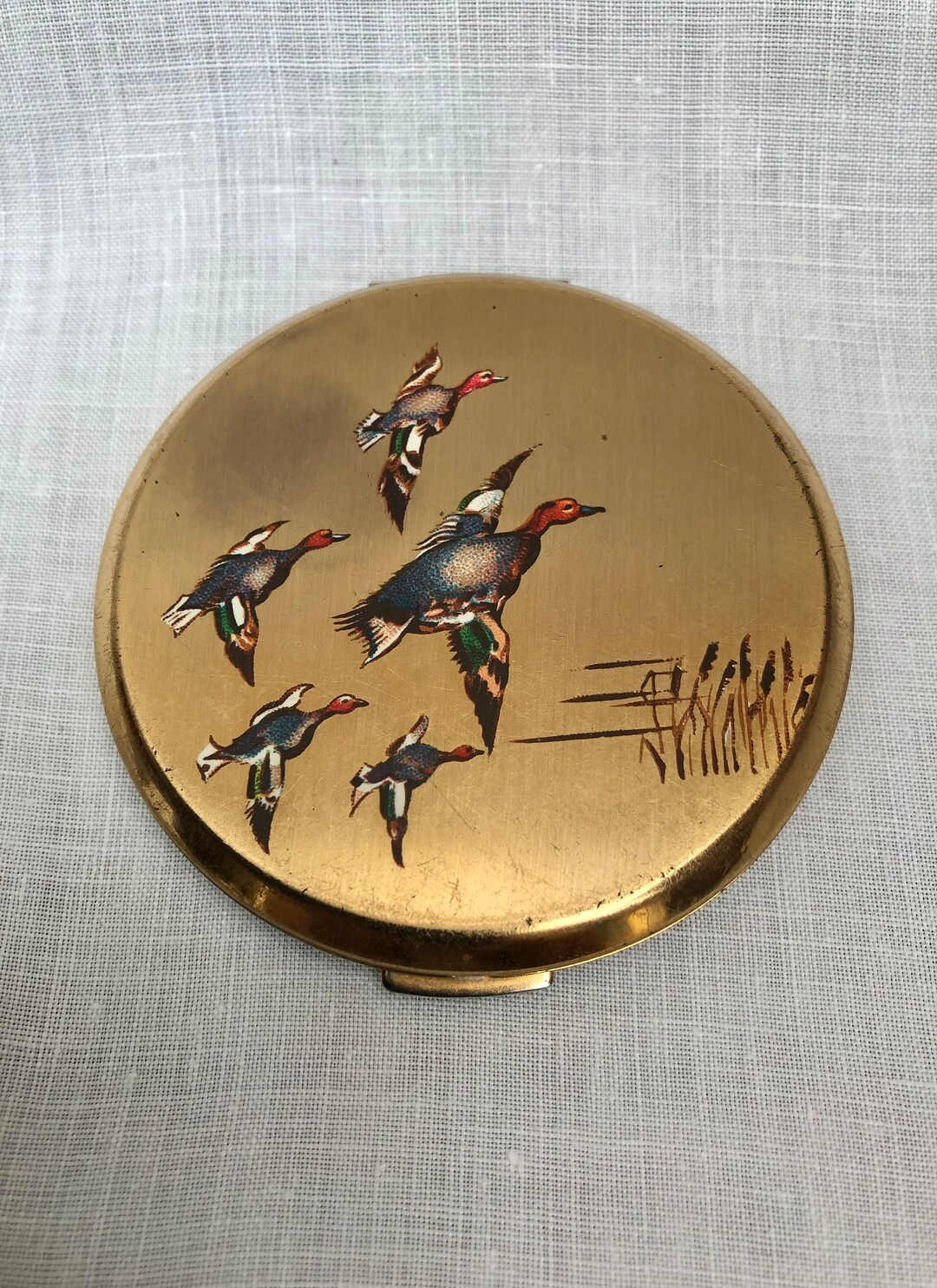 Stratton Compact 1950s Stylish Midcentury, Decorative Lid, Oriental ...